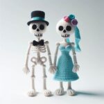 Crochet Mr. & Mrs. Skeleton Idea - All Crafts