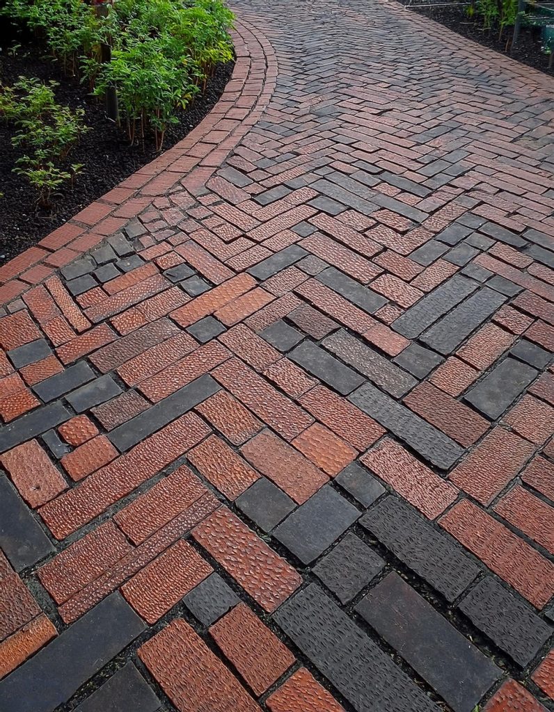10 Incredibly Amazing & Beautiful Walking Path Ideas - All Crafts